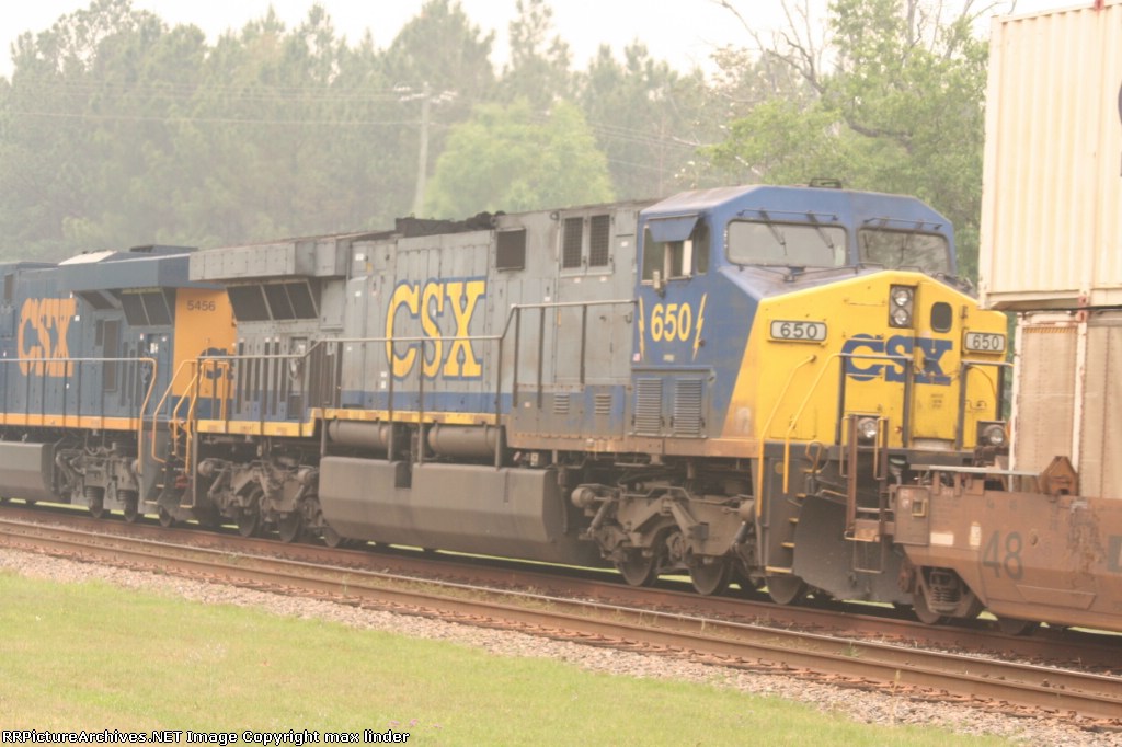 CSX 650